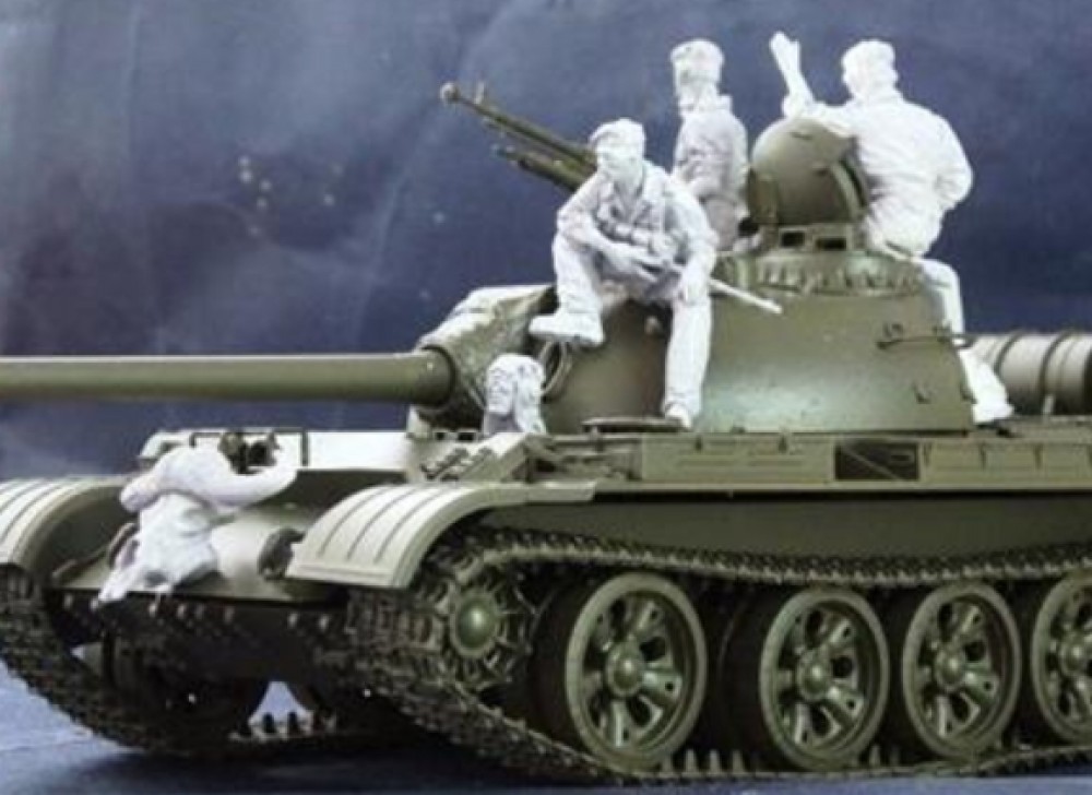 1/35 African T55 Crew with Accessories (4 Resin Figures+1 Half Resin ...