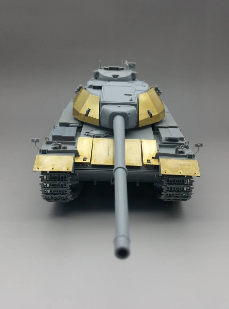 1/35 Super Conqueror FV214 Conqueror Mk.I w/Spaced Armour