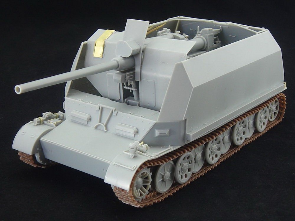 1/35 Versuchsflakwagen 8.8cm Flak 41 auf Sonderfahrgestell (Pz.Sfl.IVc)