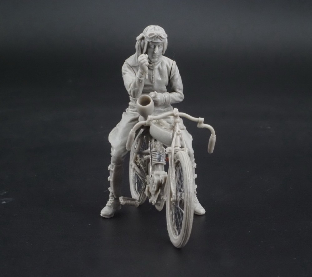 1/35 Indian Racer Single Cylinder with Pilot - CIX-M043