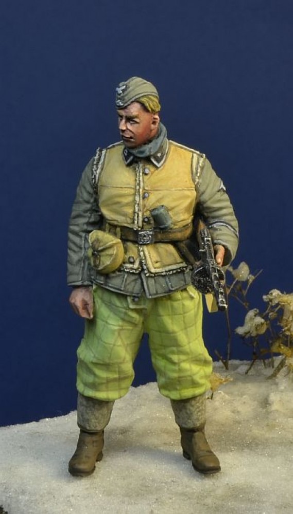 1/35 Waffen SS Soldier #1, Hungary Winter 1945