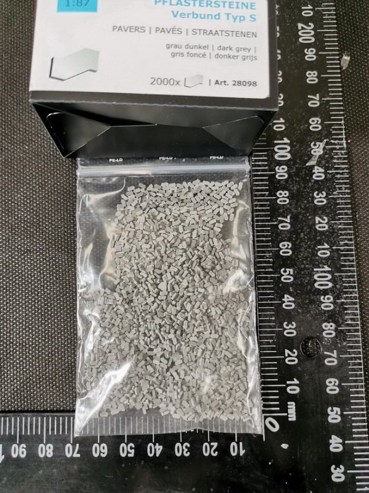 1/87 (HO scale) Pavers Type S Dark Grey (2000pcs)