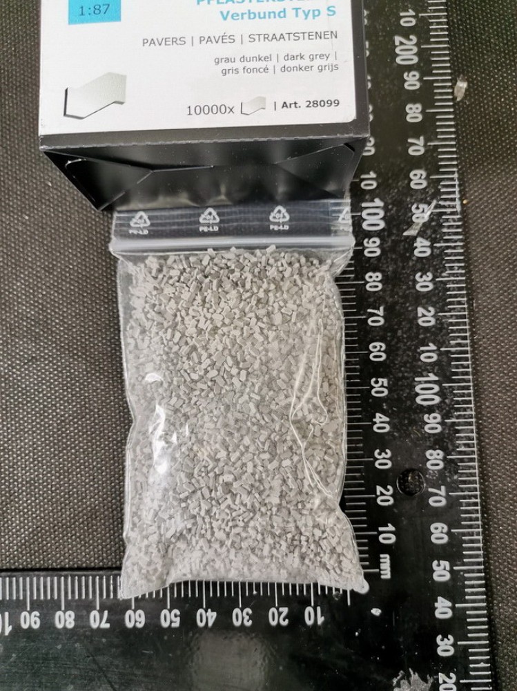 1/87 (HO scale) Pavers Type S Dark Grey (10000pcs)