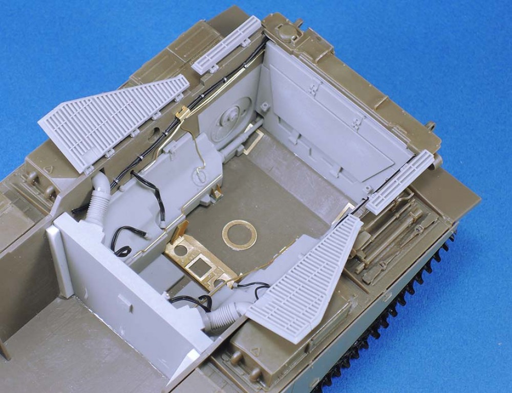 1/35 AVDS-1790 Engine and Compartment Set III for AFV Club Shot-Kal