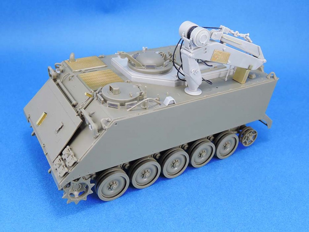 1/35 M113 Fitter Conversion set for AFV Club M113s kits