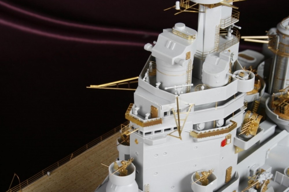 1/200 HMS Rodney Deluxe Pack Detail Set w/Wooden Deck for Trumpeter kit