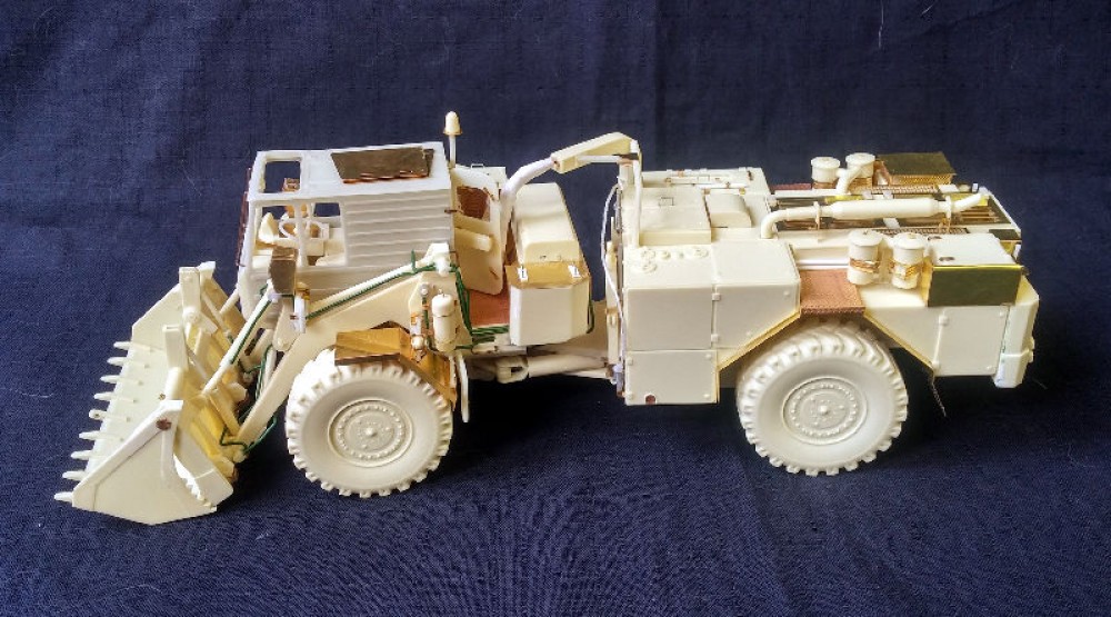 1/35 DOK-M Wheel Army Dozer