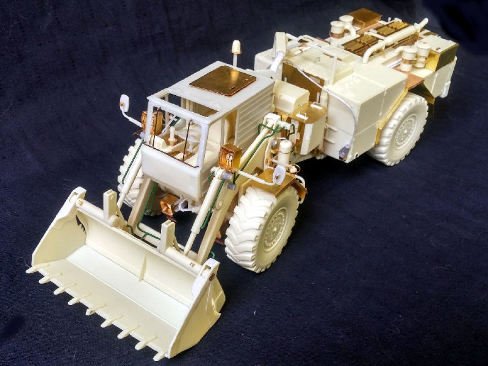 1/35 DOK-M Wheel Army Dozer
