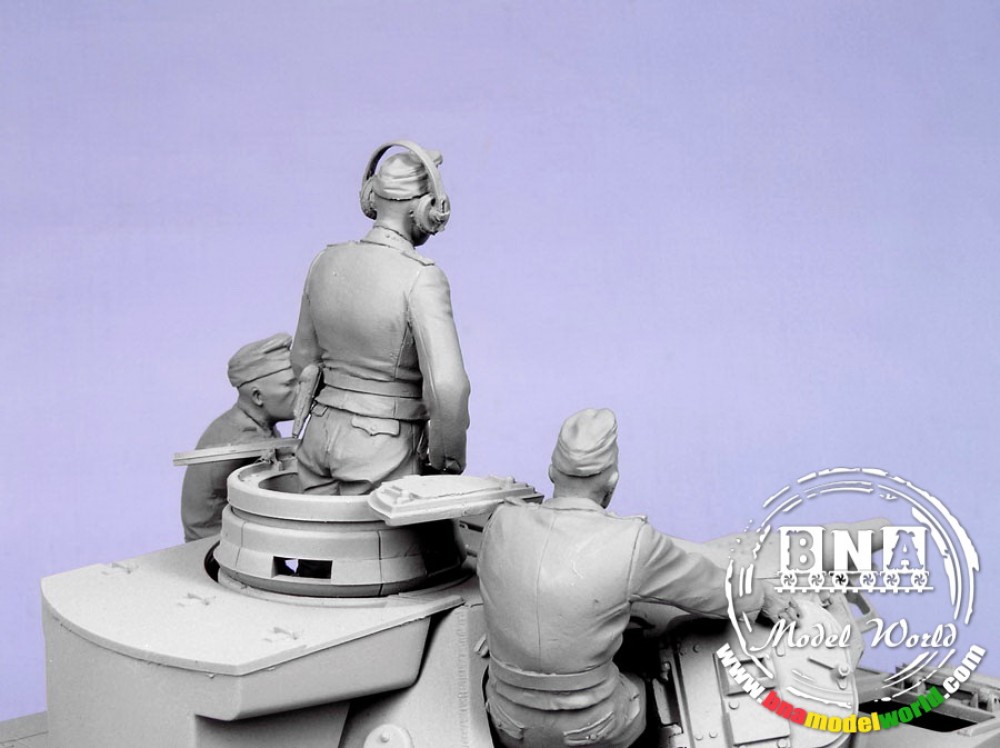 1/35 German Tank Crews #2, Summer 1935-1944 (3 Resin Figures)