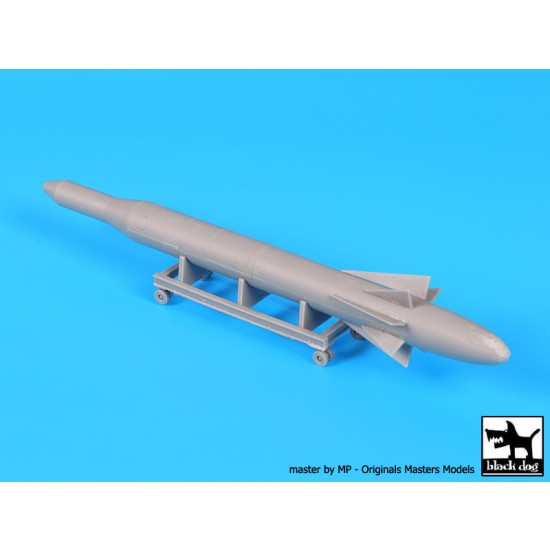 1/72 Douglas GAM 87 A Skybolt Air-launched Ballistic Missile (ALBM)