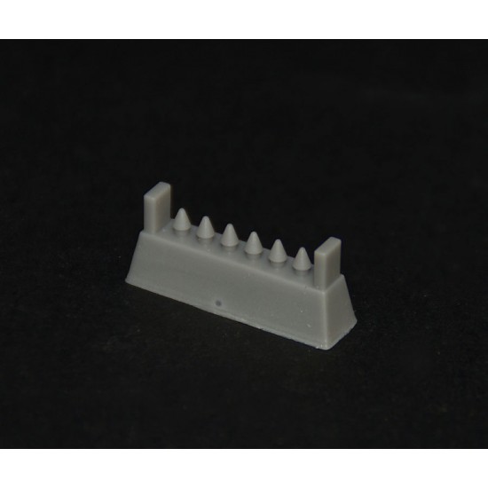 1/48 Luftwaffe Early Antenna Wire Insulators AIMS 48P031